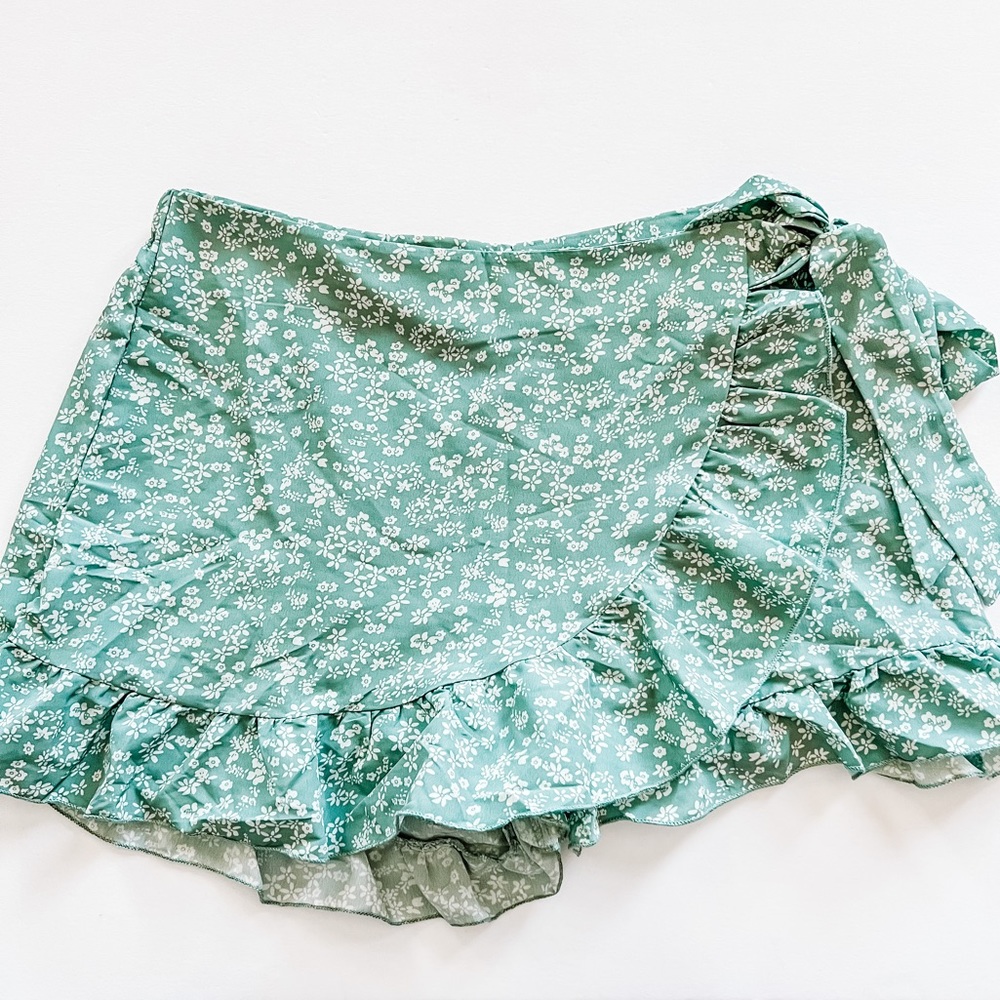 Seafoam Green Floral Wrap Around Skort - Gem